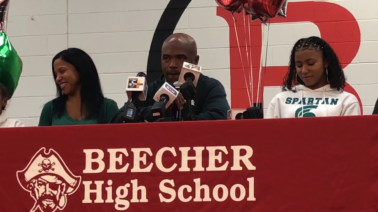 Beecher’s Courtney Hawkins Headed to Michigan State – The Courier News